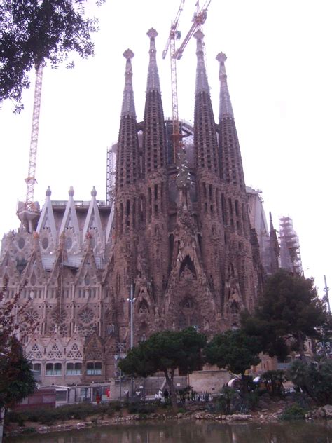 Sagrada Familia Unfinished Masterpiece In Barcelona