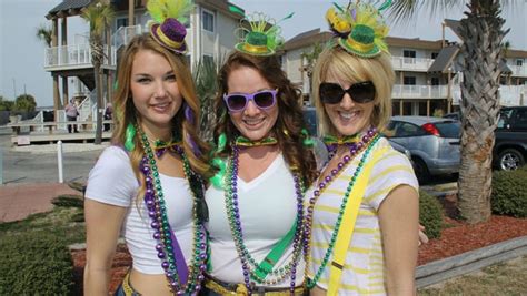 2015 Krewe Of Wrecks Pensacola Beach Mardi Gras Parade Line Up