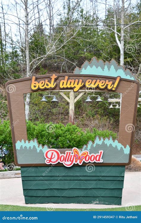 Dollywood Theme Park In Sevierville Tennessee Editorial Photography