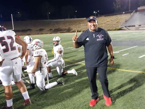 Santa Ana College Rolls Past La Pierce 83 0 For First Victory