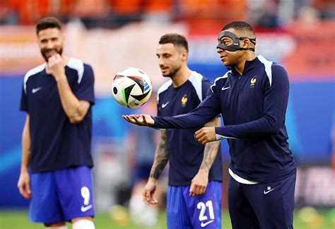 Mbappe Wants To Face Poland Depay Gets Vote Of Confidence Cyprus Mail