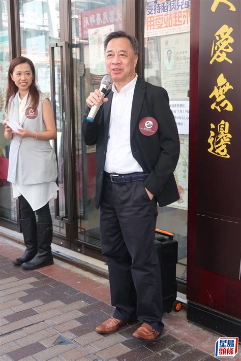 唐麗球見吳毅將登台爆粗鬧人嚇一嚇 唔擔心老公：佢話搞氣氛 星島日報