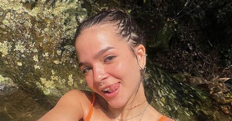 Mel Maia compartilhou registro de um momento descontraído com uma amiga neste domingo 19