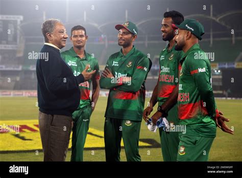 Bcb President Talks To The From Right Captain Litton Kumar Das Ebadot