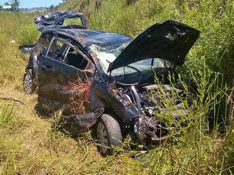 Via Rápida Capotamento Deixa Jovem Ferido Mais Sul