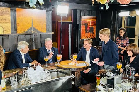 MLP feiert Jubiläumsevent in der Heidelberger Kneipe Destille