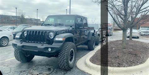 Gladiator Spotted In Novi Michigan Possibly With Mopar Lift Beadlock