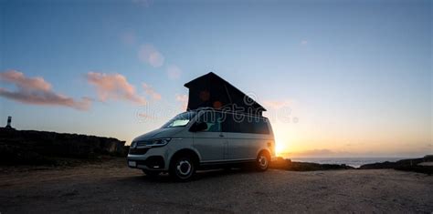 El Nuevo Transportador Vw Volkswagen 2021 Camping Van T61 California