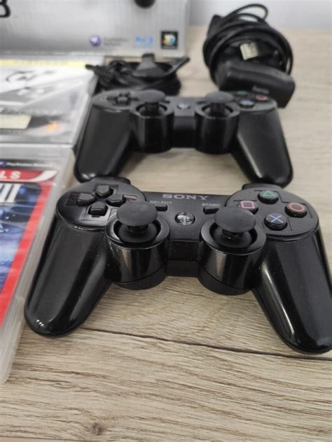PS3 Slim CECH 3004B 320gb - fajny zestaw | Rybnik | Licytacja na ...