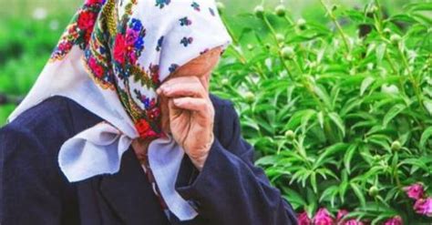 Τα παιδιά αγόρασαν ένα διαμέρισμα ενός δωματίου και με κάλεσαν να το δω Όταν ρώτησα πού θα