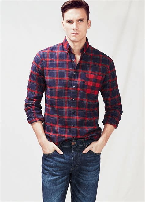 Estilo Clásico Con Camisa De Cuadros Men Tendencias