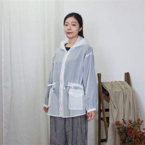 Hana Mokuba花木馬日系女裝前短後長半透紗網綁帶收腰寬鬆連帽外套 米白 大衣 風衣 皮衣 Yahoo奇摩購物中心