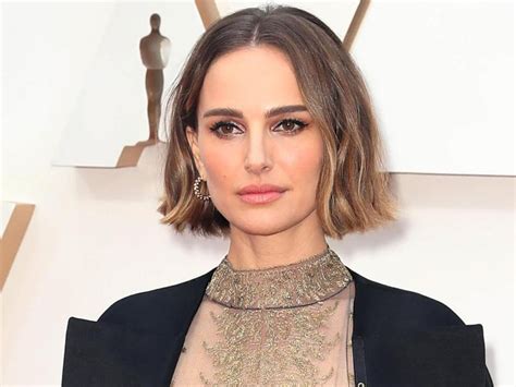 Abs Shapes Female 20 Hottest Celeb Women With Packed Abs