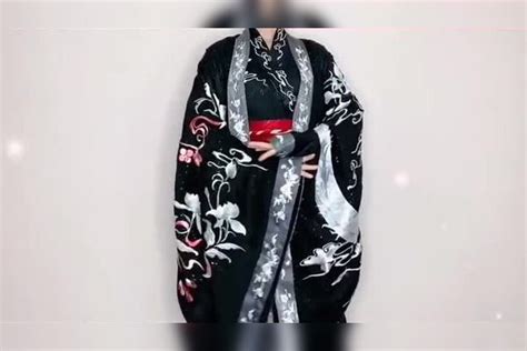 你笑着哭来着