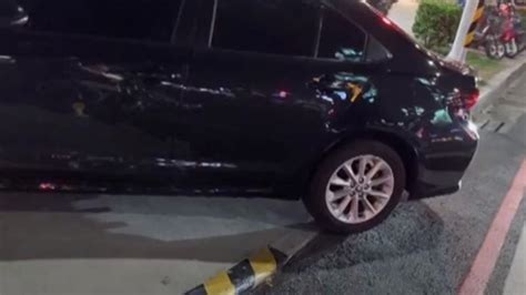 獨／汽機車違停擋斜坡 「行人障礙」推嬰兒車難出入 東森最即時最快速新聞
