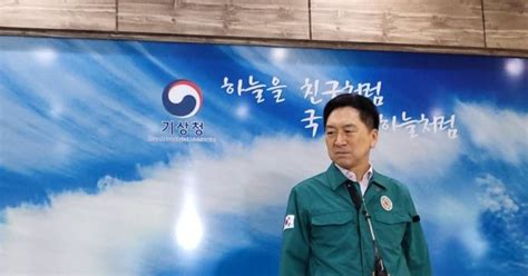 조수진 ‘사무실 계약 특혜 의혹 질문에말아낀 김기현