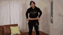 Taking Off Pants S Tenor