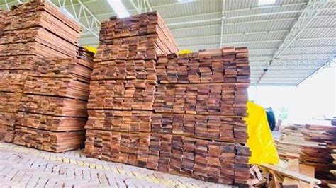 Rectangular Brown Sheesham Wood For Furniture Thickness 20mm At