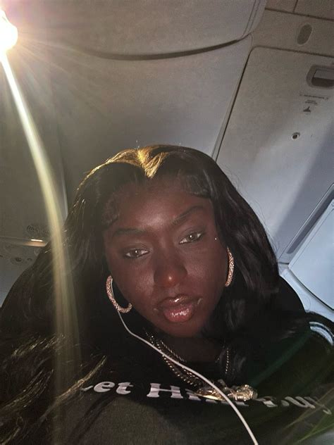 Jenise Hart ShesFreaky