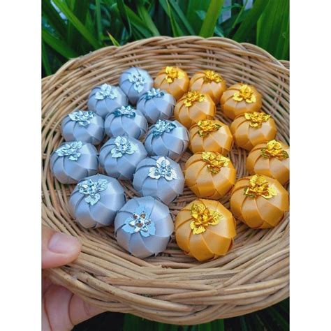 เหรียญโปรยทานลูกพลับเงินทอง50ชิ้น150บาทงานตัวเปล่าพร้อมส่ง Jameswalaiporn Thaipick