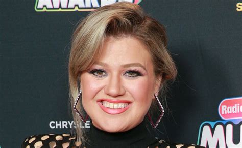 Kelly Clarkson To Lead Voice Cast Of ‘uglydolls Movie Kelly