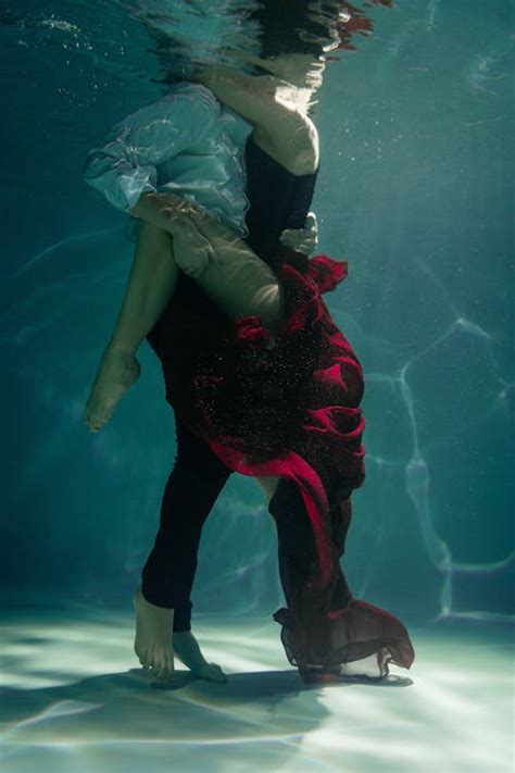 Underwater Couple Photos Download The Best Free Underwater Couple