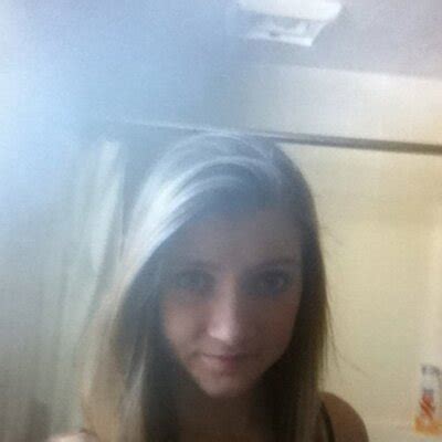 Abby On Twitter SEX SEX K Guys I Realky Need Babes Advice Rite Now My Ex Is With A Realky Hot