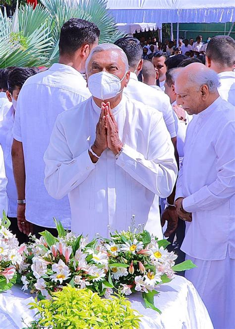 කෙළින් කෙරුණු ඩී ඒ රාජපක්ෂ පිළිරුව මහින්ද අතින් යළි විවෘත වෙයි