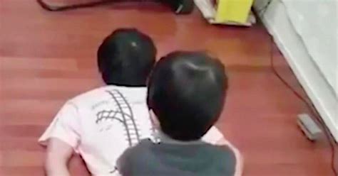 Cunning Dad Tricks Son Into Giving Him Free Massages All Thanks To His