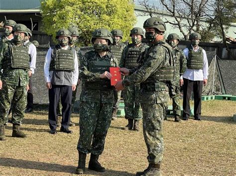 加菜金遭定罪過苛！ 蔡總統特赦前少將韓豫平、士官張淯森
