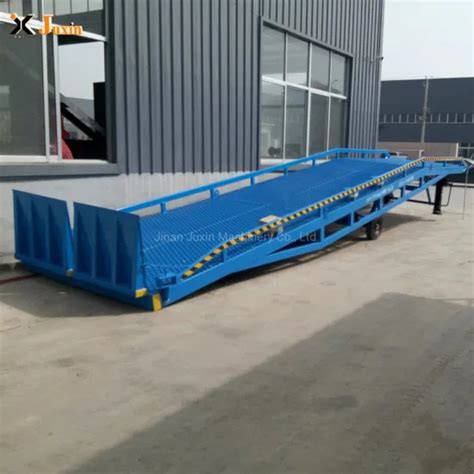 6ton 8ton 10ton 15ton Hydraulic Mobile Container Truck Loading Unloading Platform Ramp With 2