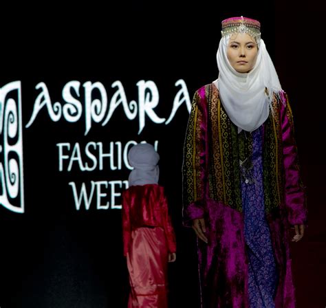 X” Season Aspara Fashion Week