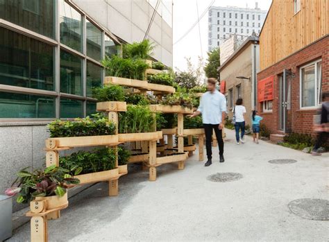 Urban Gardening Is Made Easy With Growmore Modular Planter System Curbed