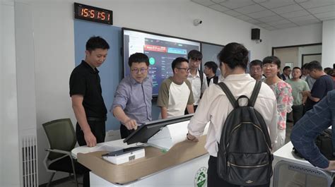 浙江师范大学等8所高校来校调研交流 信息与教育技术中心