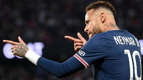 Neymar Surpris En Pleine Idylle Avec Une Star Mondiale Lors De La