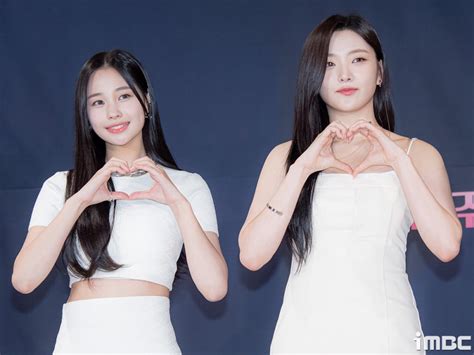 Mc Taeyeon Contestants Of Mnets Queendom Puzzle Attend The Program