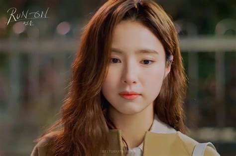 Im Siwan Shin Se Kyung Alone Girl Girl Gifs Korean South Japanese