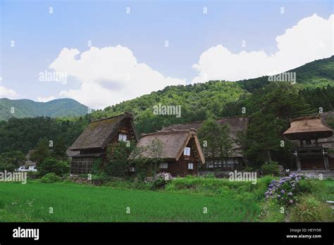 Japonais Traditionnel Village De Shirakawa Go Préfecture De U