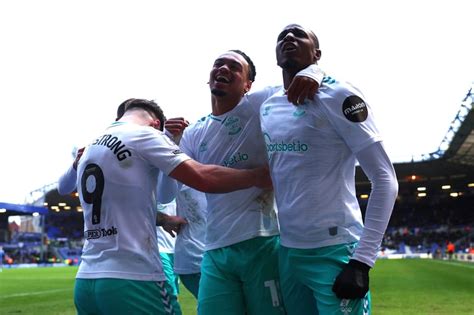 Highest Premier League Wage Bills How Liverpool And Everton Compare To