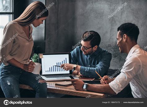 People Analyzing Data