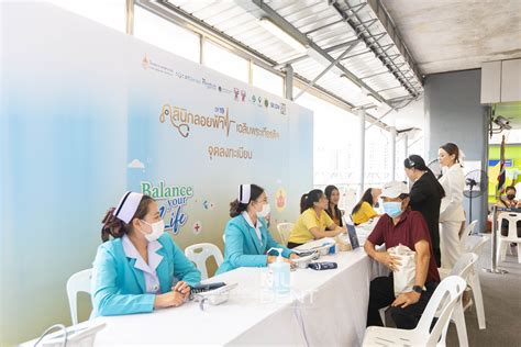 คณะทันตแพทยศาสตร์ มหาวิทยาลัยมหิดล เข้าร่วมออกตรวจสุขภาพช่องปากและให้ความรู้ทางทันตกรรม ในงาน