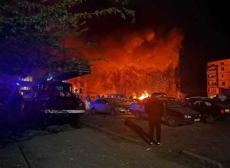 Росіяни вдарили ракетами по Умані Троє людей загинули вісім поранені Читайте на Ukr Net