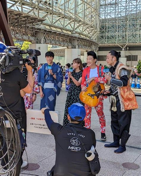 みやぞんさんのインスタグラム写真 みやぞんinstagram「金沢百万石祭り森の都を人が行く生中継‼️ 最高に楽しかったです😆 沿道で