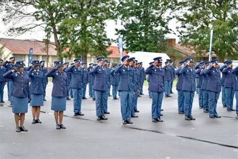 About 5300 Police Officers Leave The Saps Annually