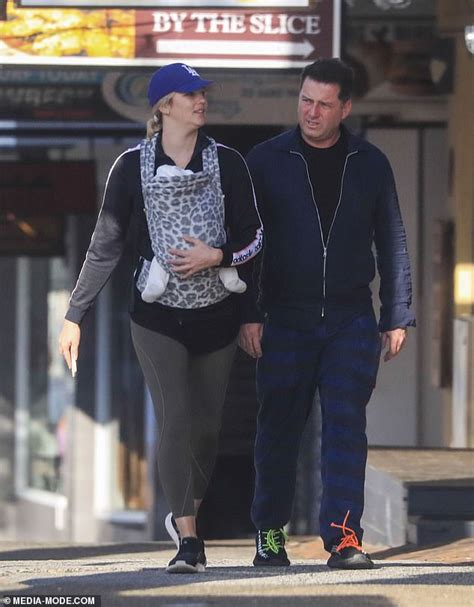 Karl Stefanovic And Wife Jasmine Enjoy Morning Stroll In Byron Bay With