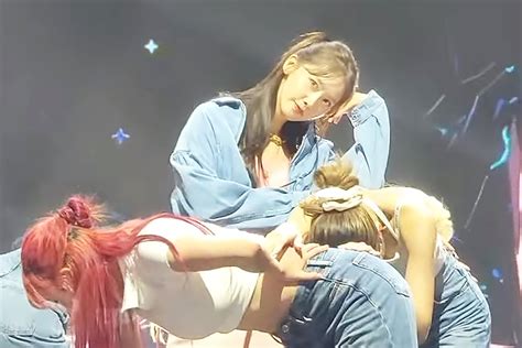 제발 본업 좀 해달라 팬들 난리나게 만든 소녀시대 윤아의 최근 모습
