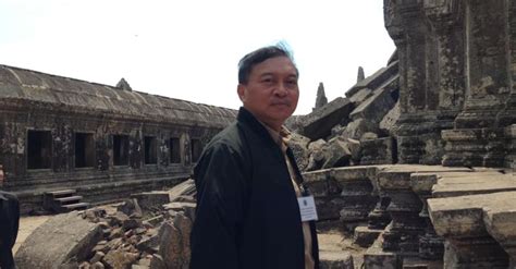 รวมรูปภาพของ ประวัติ บิ๊กแป๊ะ พล อ นิพัทธ์ ทองเล็ก เจ้าของฉายา ทหารประชาธิปไตย รูปที่ 8 จาก 11