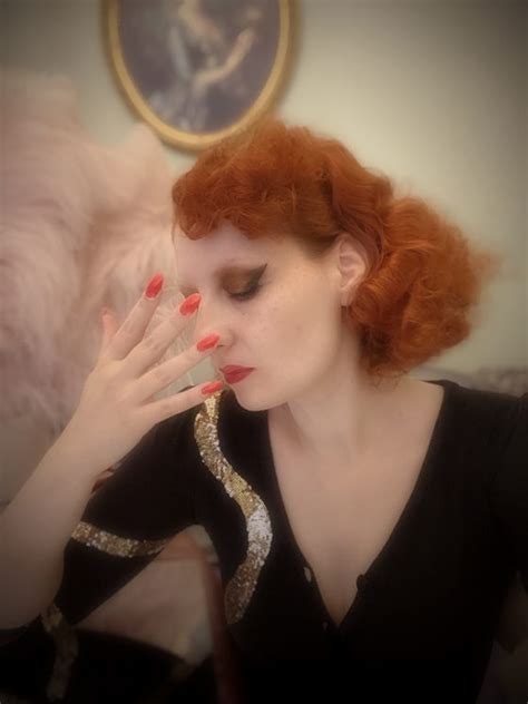 Makeup Ideas For A Vintage Femme Fatale Its Beyond My Control
