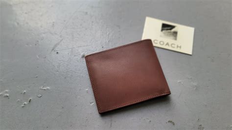 未使用 オールドコーチ レザー 2つ折り 札入れ 折財布 ブラウン Coach ユニセックス Gypsophila