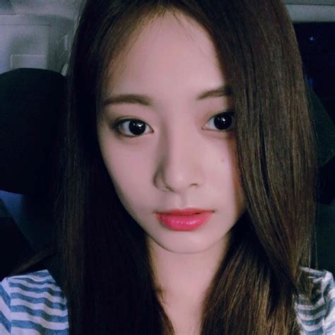 Chou Tzuyu Twice Selca Icon Pfp Kpop In 2022 Tzuyu Twice Twice Kpop